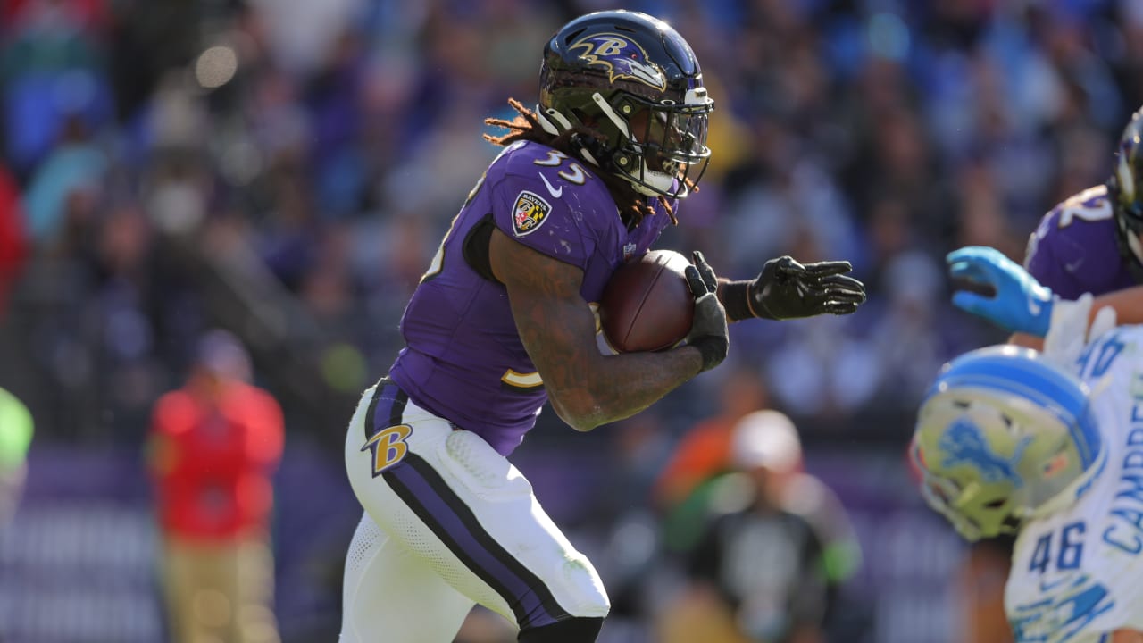 Gus Edwards Breaks Loose for 80-Yard Catch and Run | Ravens-Lions ...