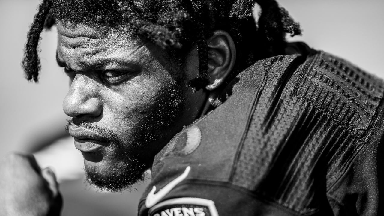 Lamar Jackson, Super Bowl, Heisman, Trophy, Championship, Patrick Mahomes