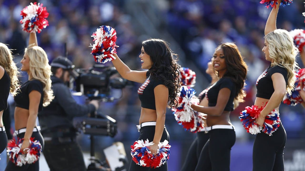Cheerleaders: Ravens vs. Titans