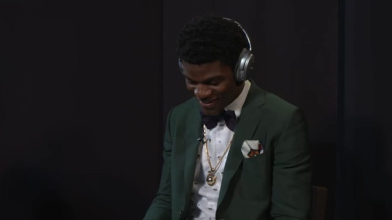 Baltimore Ravens quarterback Lamar Jackson receives a special message ...