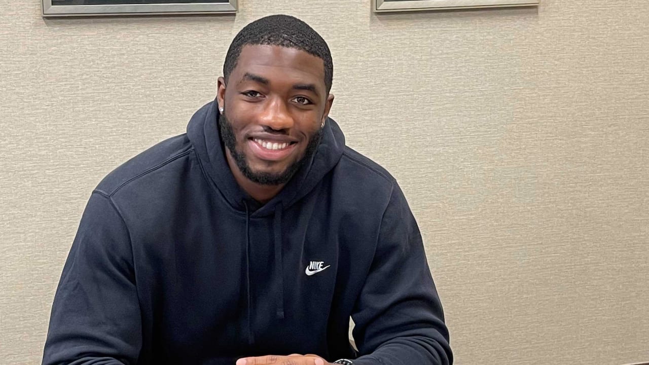 Odafe Oweh Signs Rookie Contract With Ravens