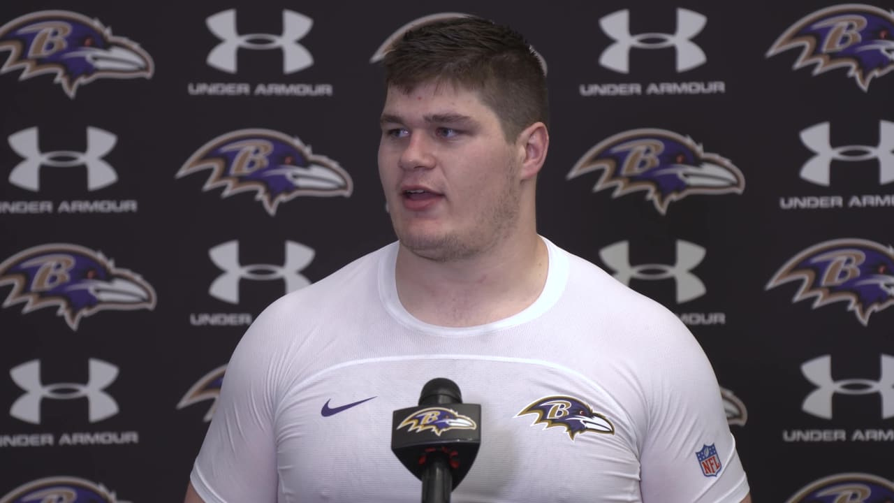 Tyler Linderbaum Talks About Leadership on O-Line