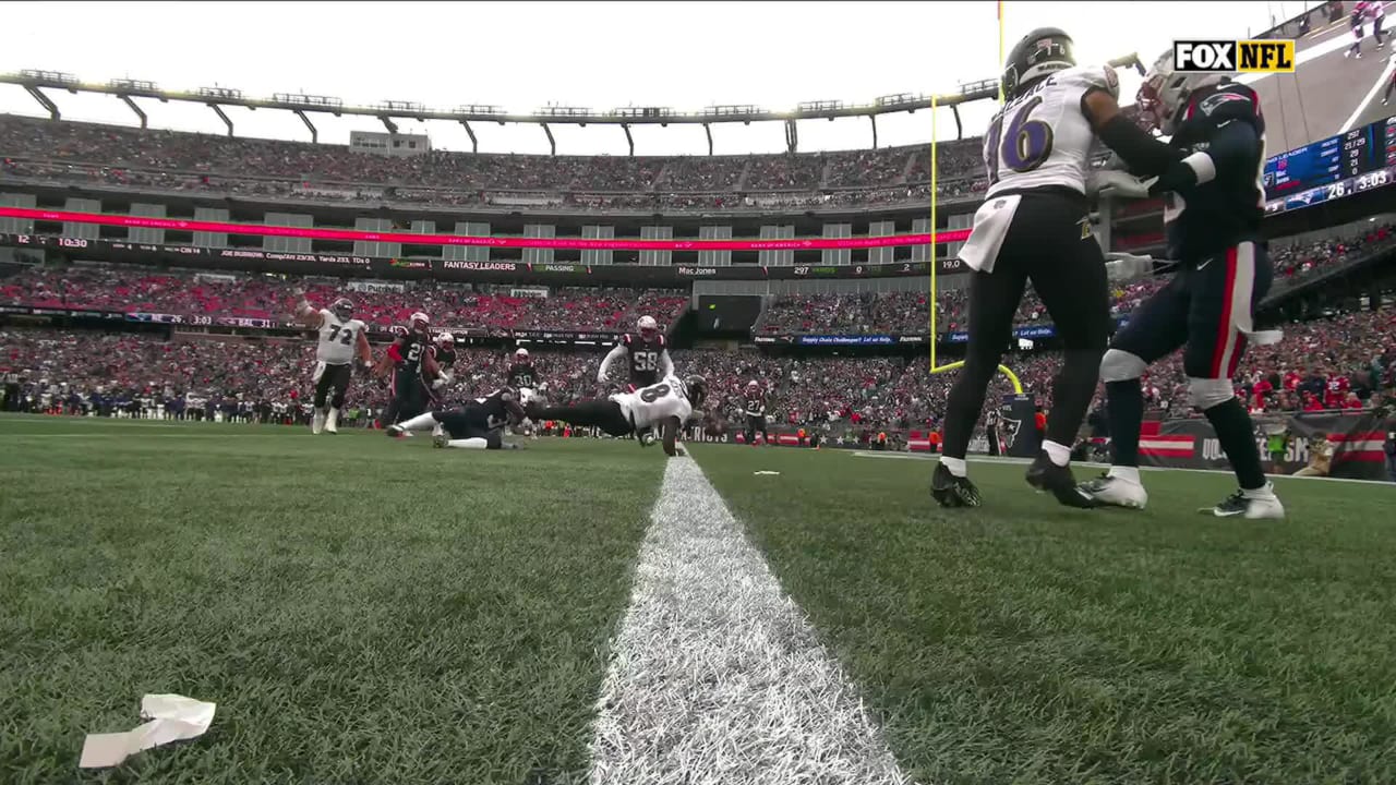 Highlight: Lamar Jackson Punches in Touchdown Run