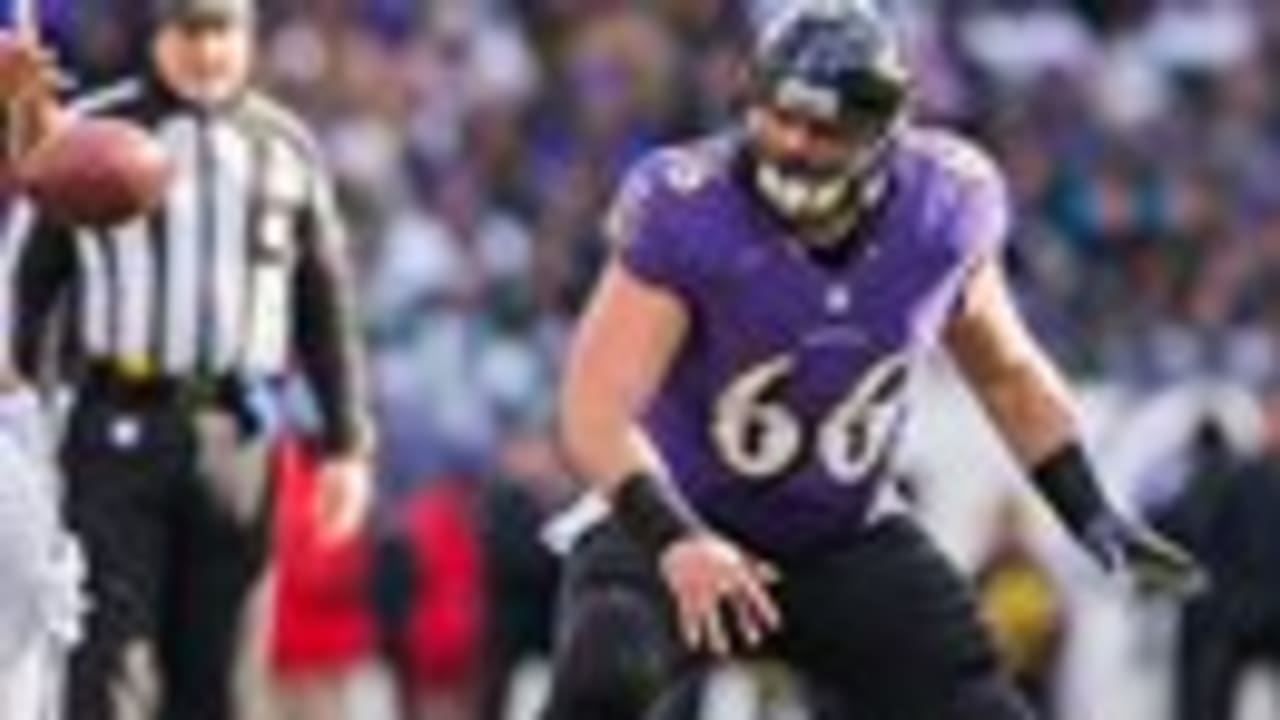 Ravens Trade Center Gino Gradkowski For 2016 Pick