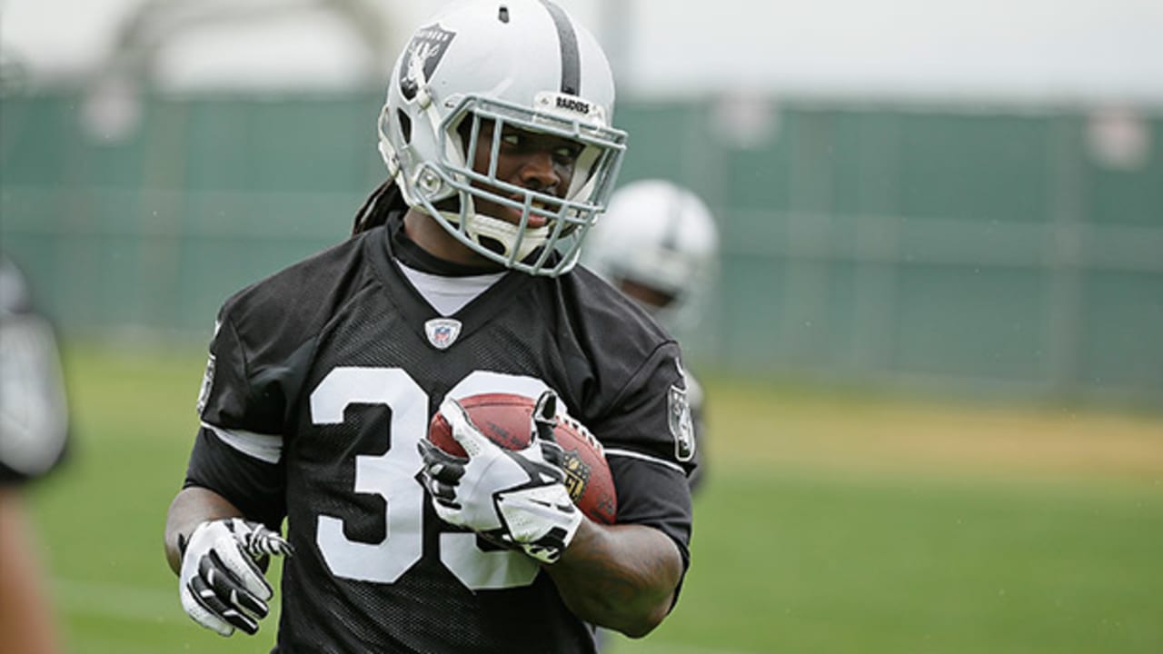 Trent Richardson Officially Signs With Ravens