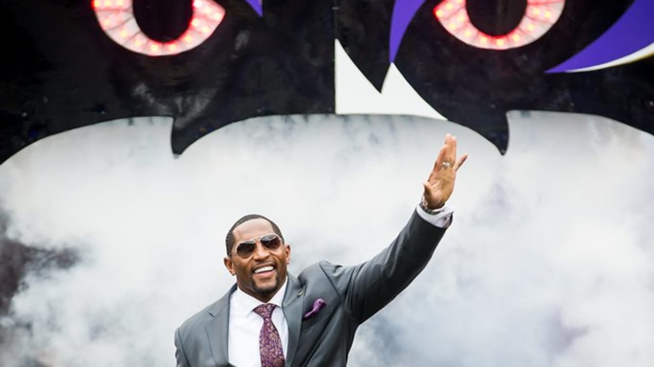Ray Lewis Goes Into Ring Of Honor