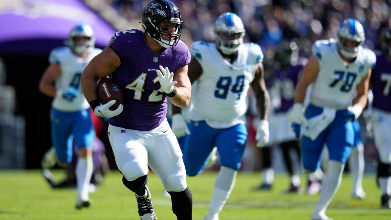 Patrick Ricard Rolls for Long Catch | Ravens-Lions Highlights, Week 7