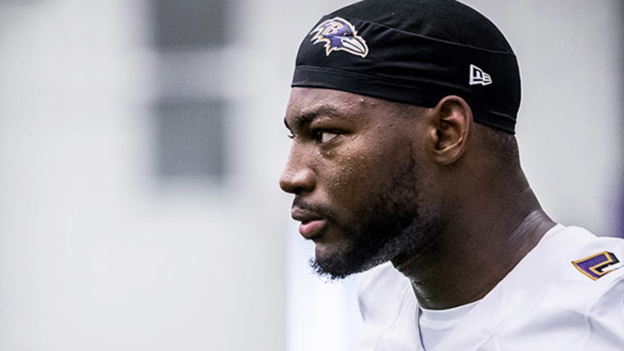 How Tyus Bowser's Basketball Background Translated to Football