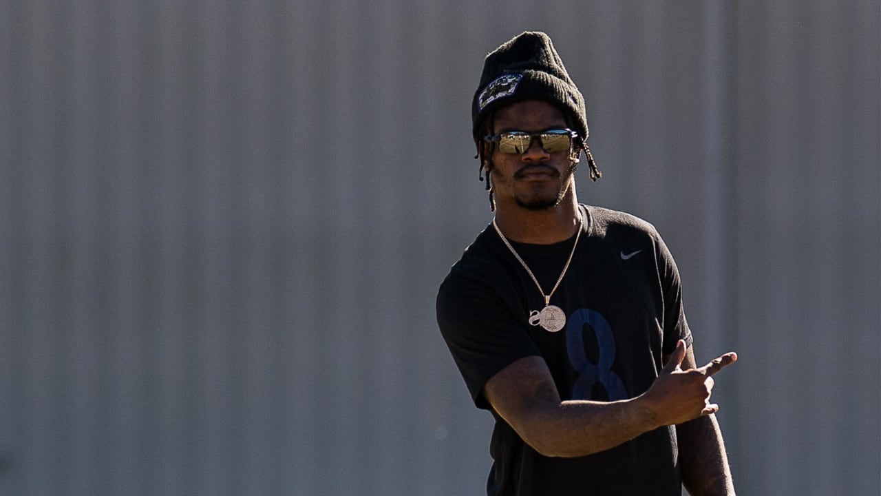 Lamar Jackson Is Back on the Field, Throwing to His Receivers