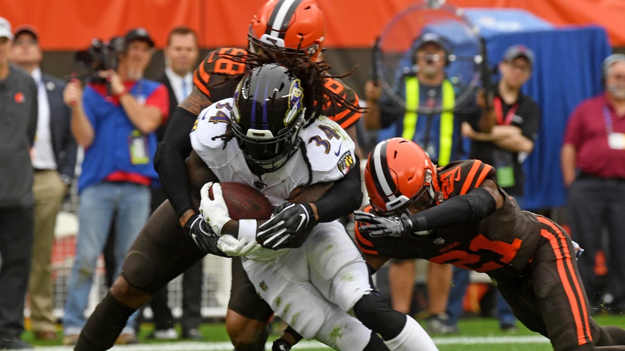 Highlight: Alex Collins Breaks Off His Longest Run Yet