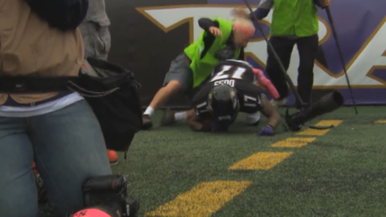 Ravens Team Photographer Tears Achilles