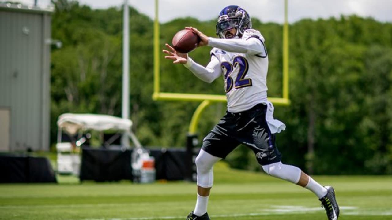 Camp Highlights: Weddle Ranges For a Couple Interceptions
