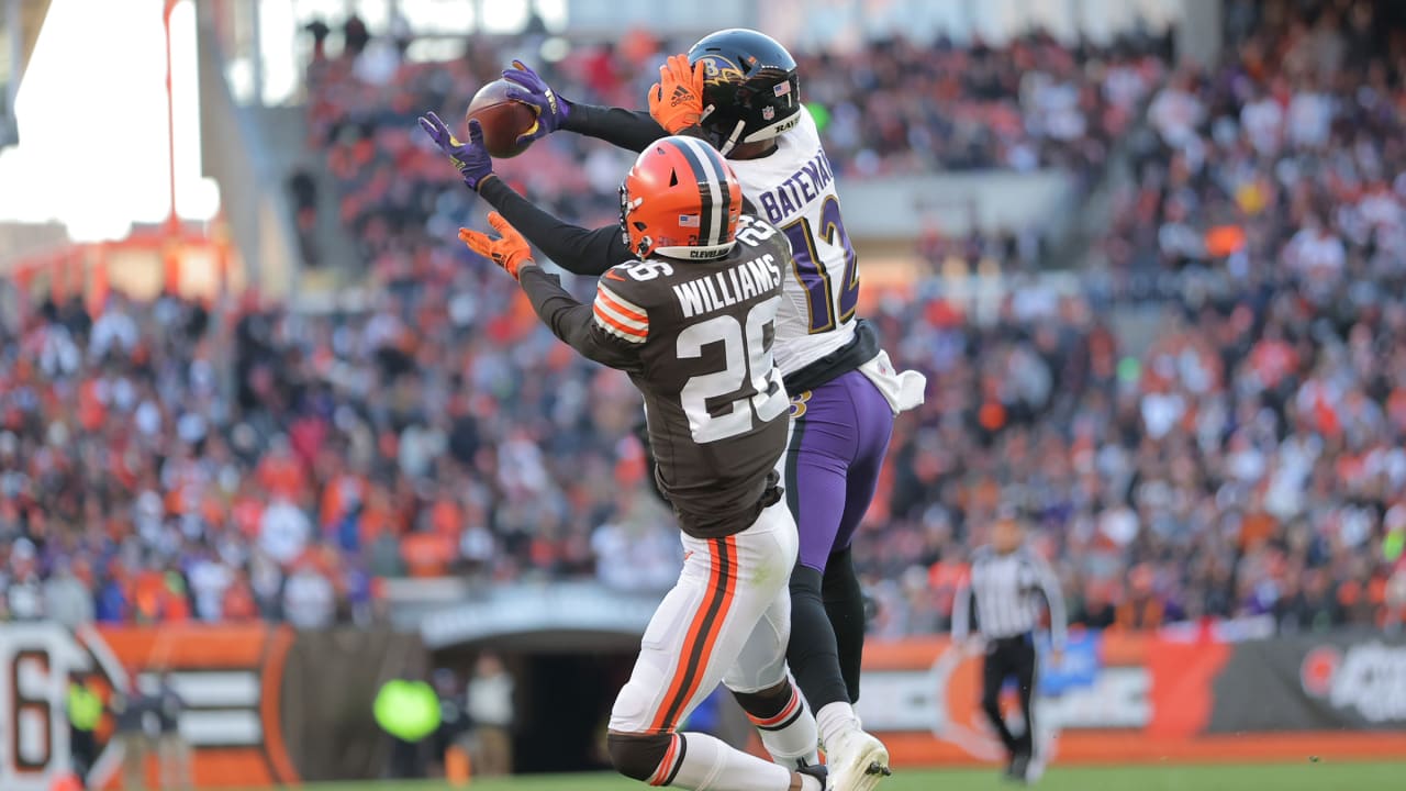Baltimore Ravens at Cleveland Browns, Week 14, December 12, 2021 ...