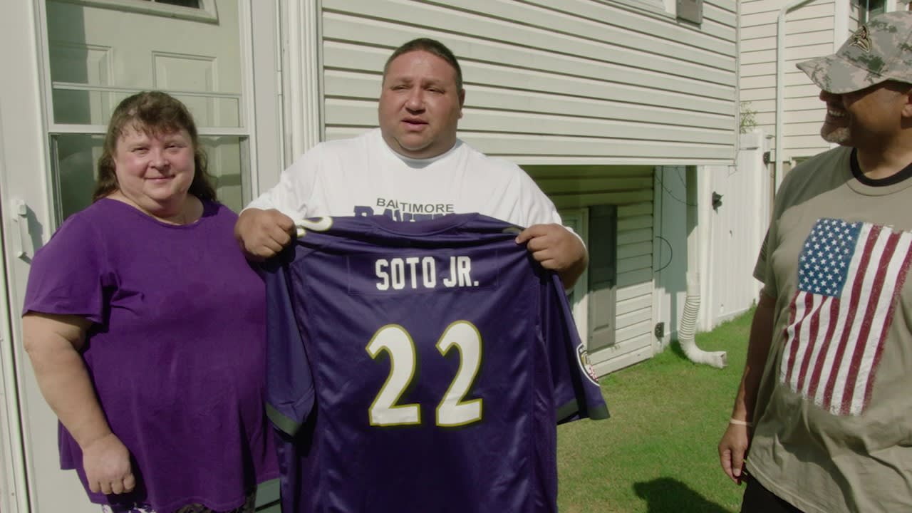 Ravens Surprise Veteran for Salute to Service