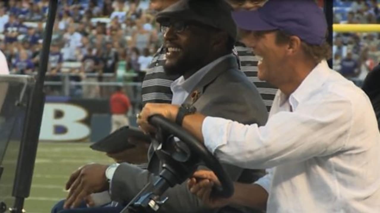 28,000 Fans Welcome Newest Ravens