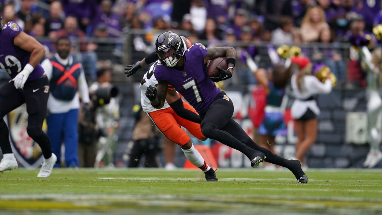 Rashod Bateman Converts Long Third Down | Ravens-Browns Week 7 Highlights