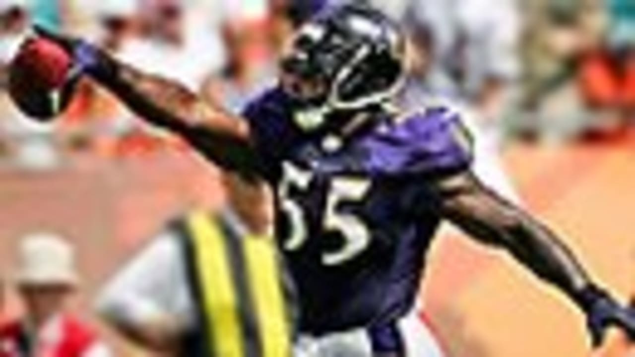 Suggs Sets the Tone