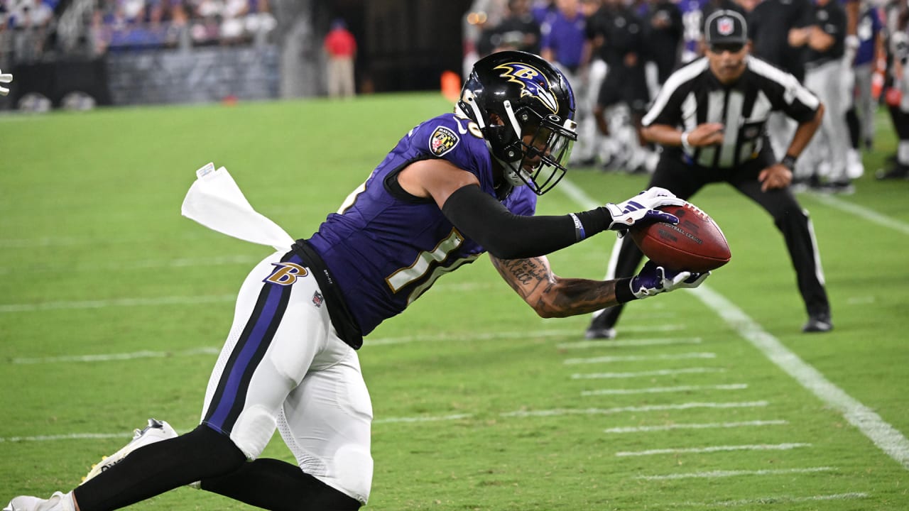 Tylan Wallace Makes Spectacular Spinning Touchdown Catch | Ravens ...