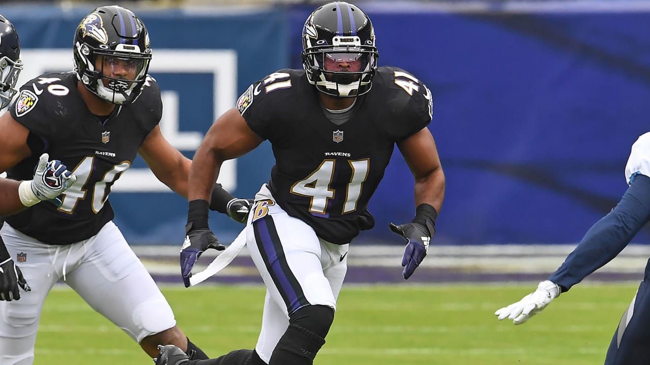 Anthony Levine Sr. Returning on One-Year Contract