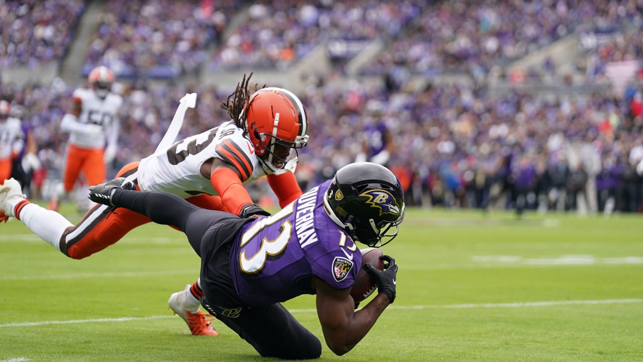 Devin Duvernay Lays Out for 31-Yard Catch | Ravens-Browns Week 7 Highlights