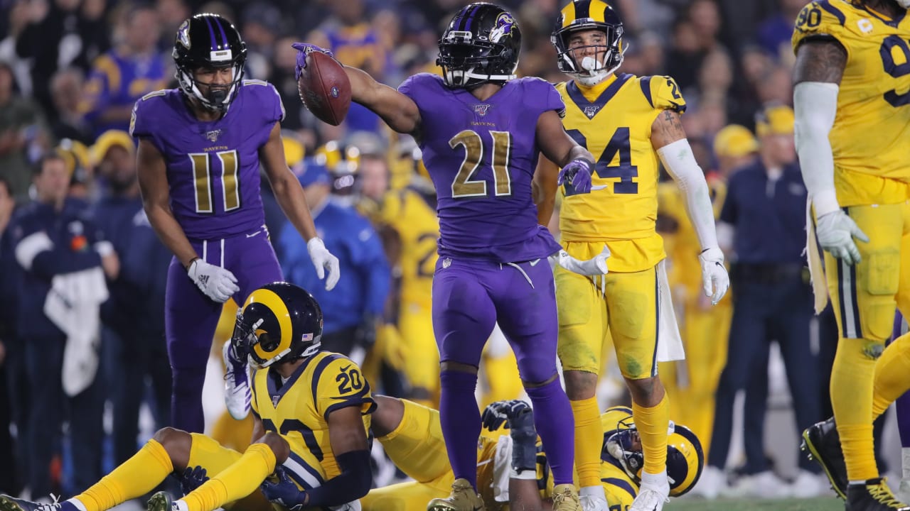 Highlight: Mark Ingram Trucks Multiple Rams