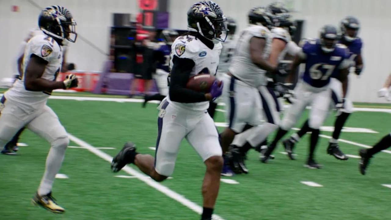 Camp Highlights: Carr Shows Off His Hands With INT