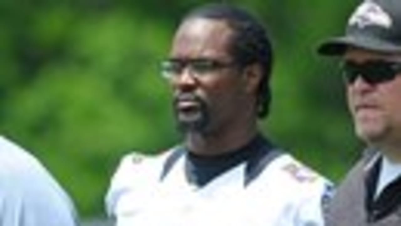 Rookie Linebacker Arthur Brown Has Sports Hernia Surgery