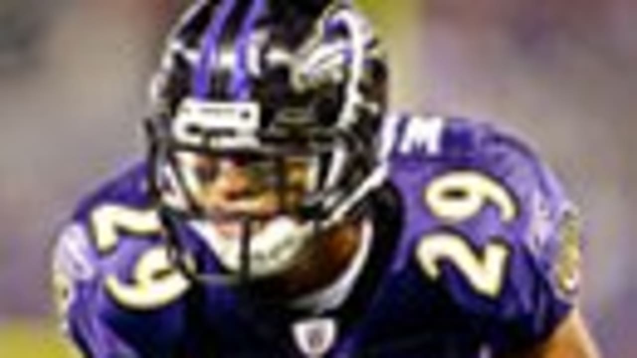 Williams Rejoins Deep Cornerback Corps