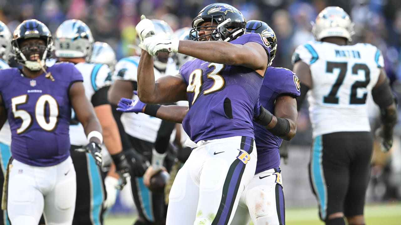 Calais Campbell Gets 9-Yard Sack | Ravens-Panthers Highlights