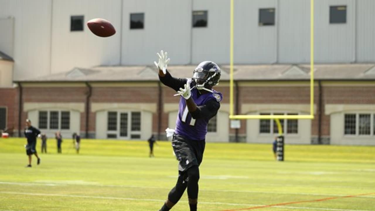 Camp Highlights: Perriman Pulls Off Juggling Circus Catch