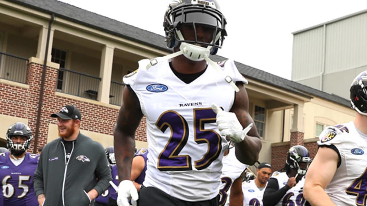 Tavon Young Plans to Come Back 'Bigger, Faster, Stronger' From Torn ACL