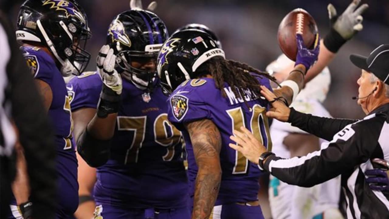 Highlight: Chris Moore Scores After Recovering Fumble in End Zone