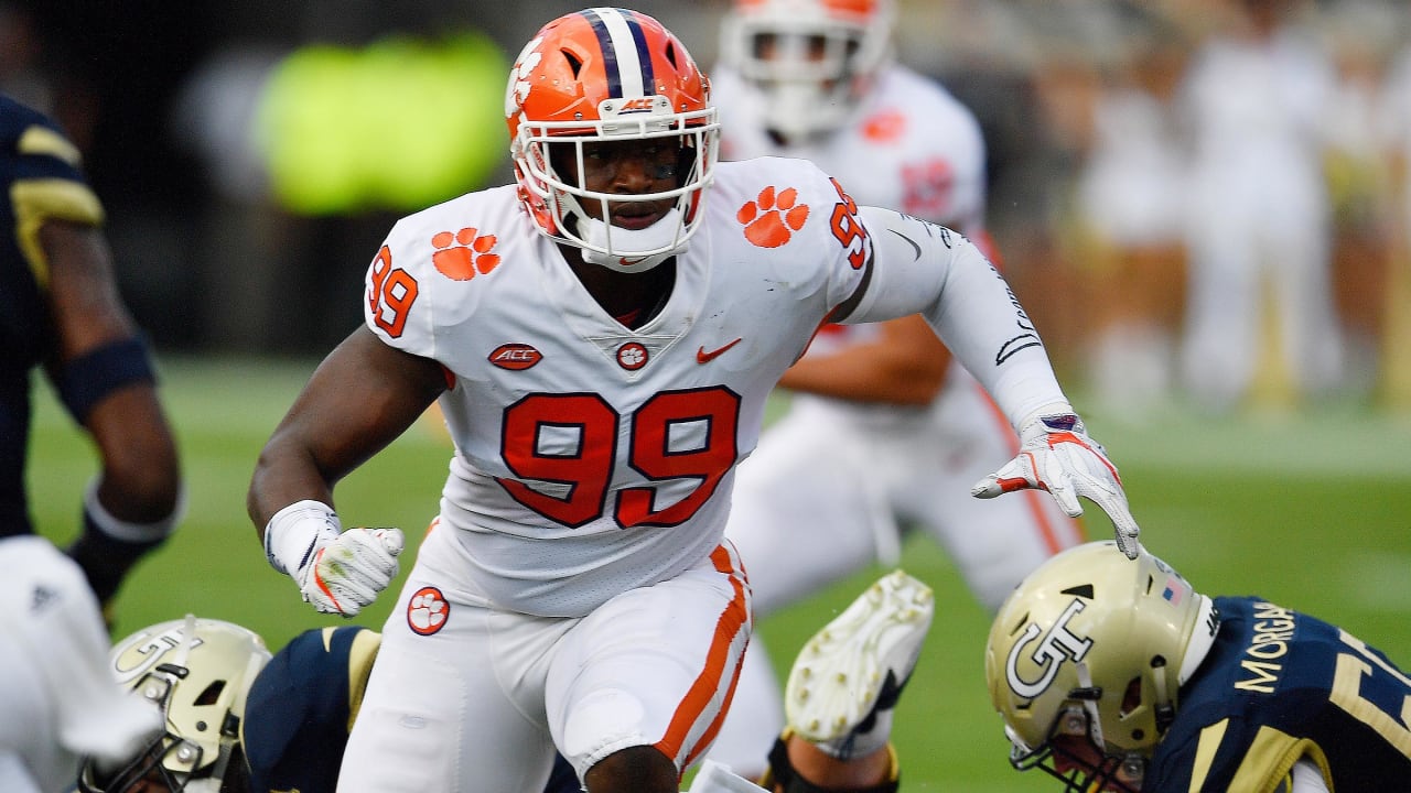 Mock Draft Spotlight: DE Clelin Ferrell Could Add Punch to Pass Rush
