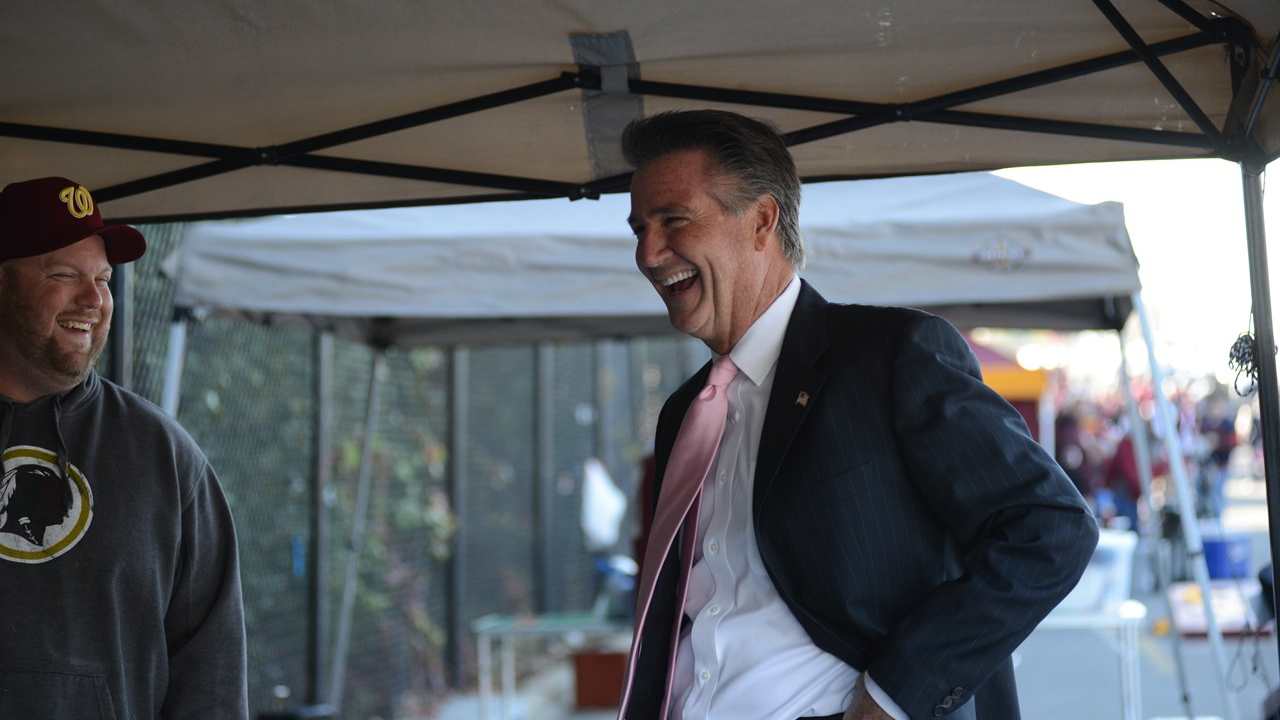 Redskins vs. Bears: Bruce Allen Tailgates with Fans