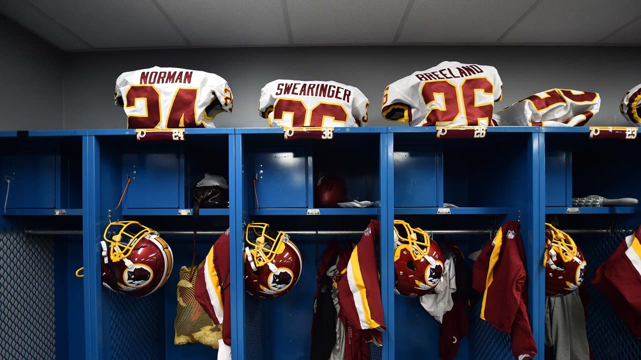 Redskins Set Up Locker Room For Chargers Game
