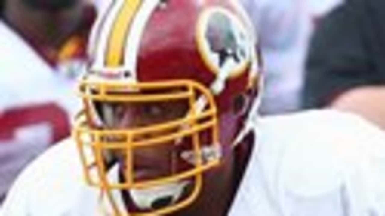 Locklear, Smith to Compete At Left Tackle