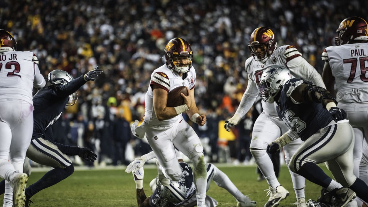 Howell's teammates not surprised by Week 18 performance