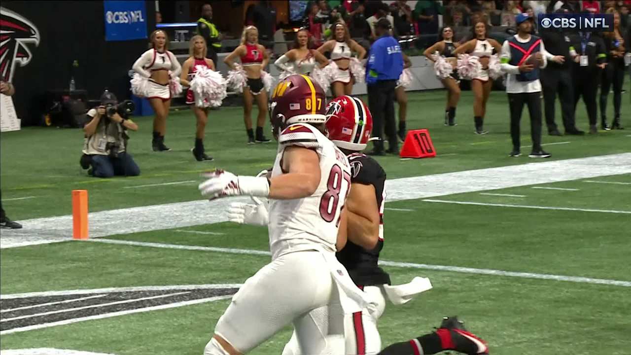 Antonio Gibson walks into end zone for 1-yard TD reception via play action