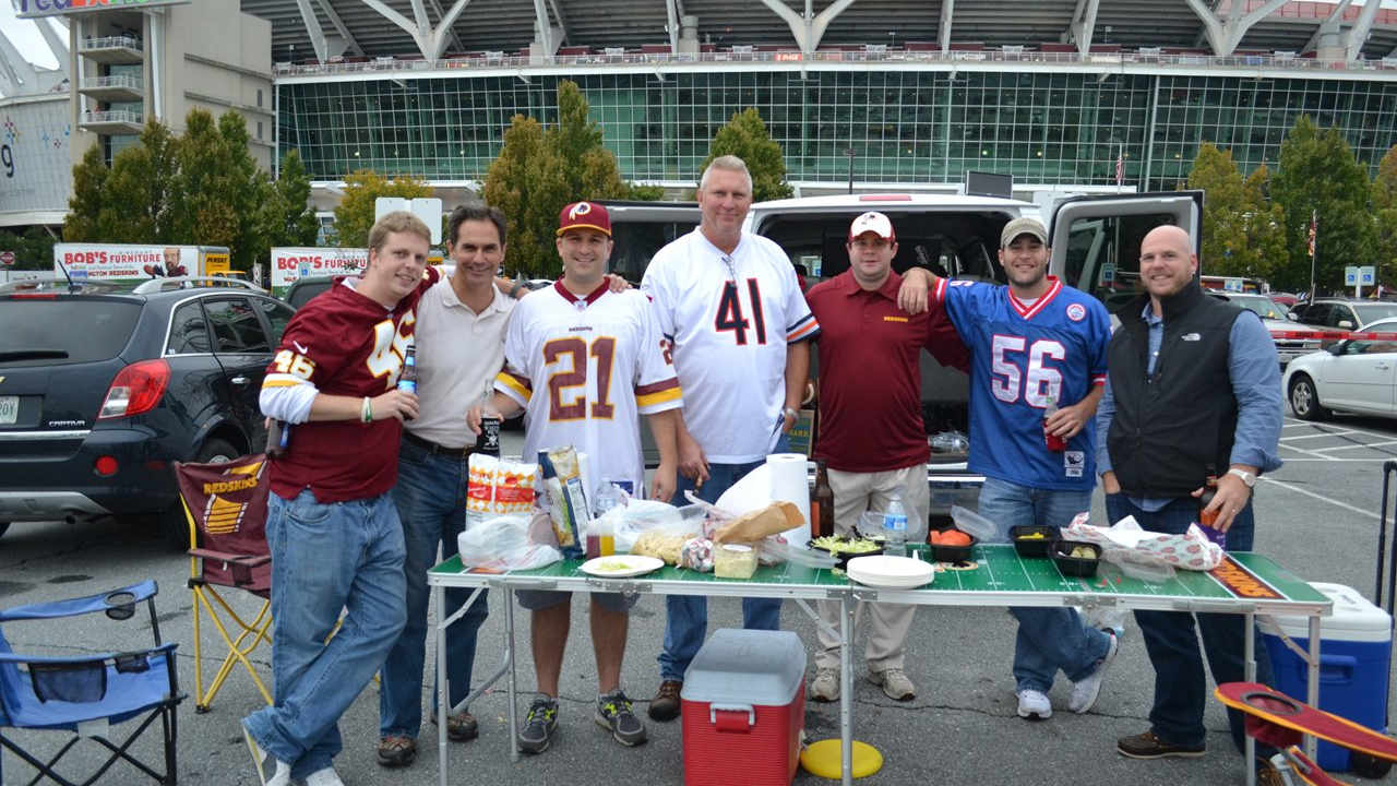 Redskins Parking Lot Tailgate at FedExField vs. Giants