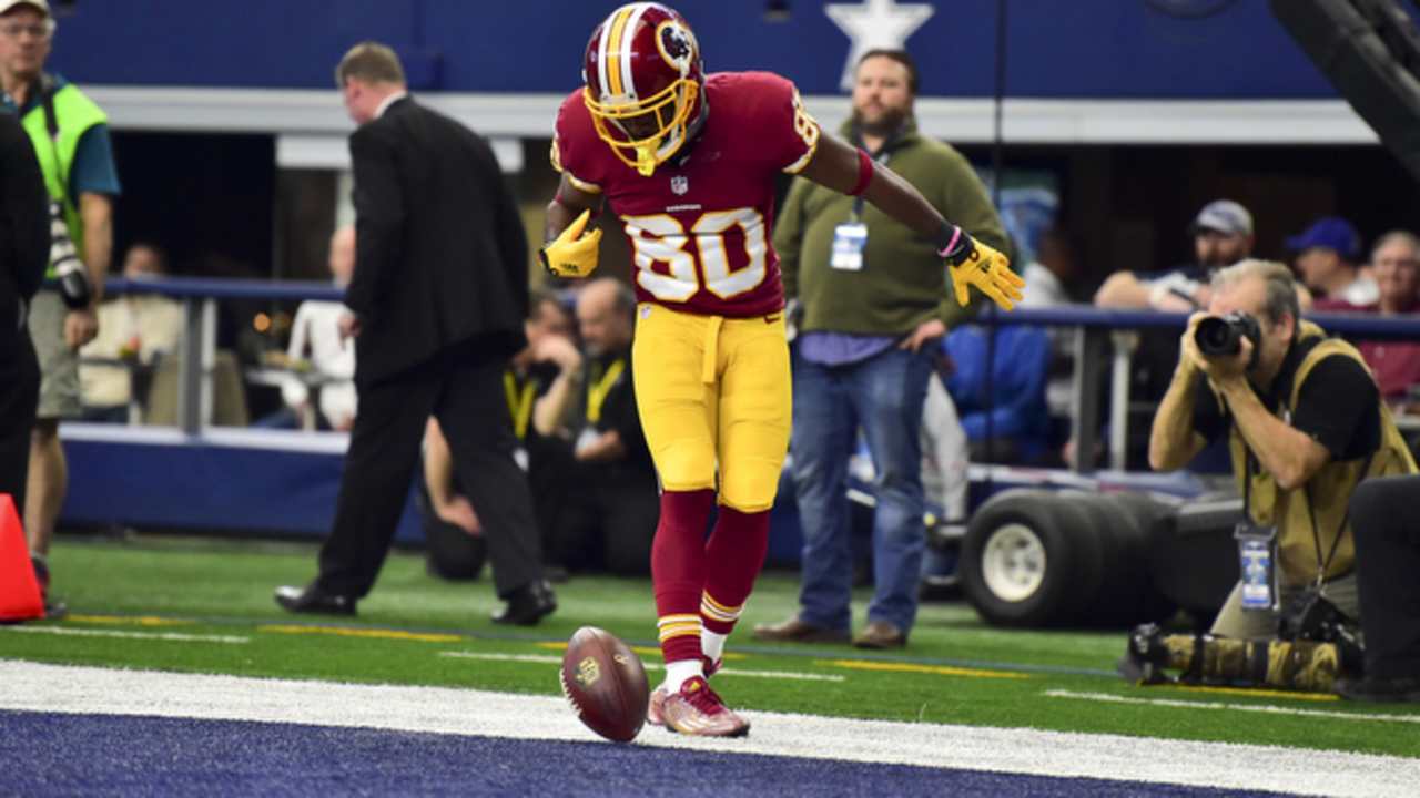 PHOTOS: Redskins Take On The Cowboys