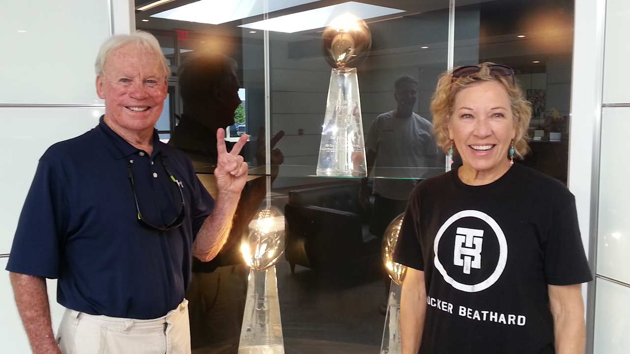 Bobby Beathard Donates Memorabilia Ahead Of Hall Of Fame Induction