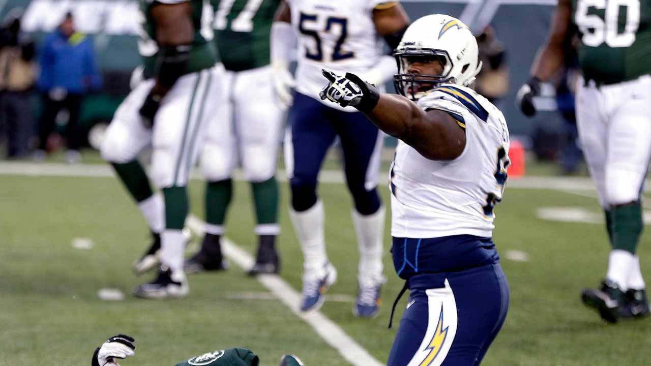 Redskins Sign Kendall Reyes