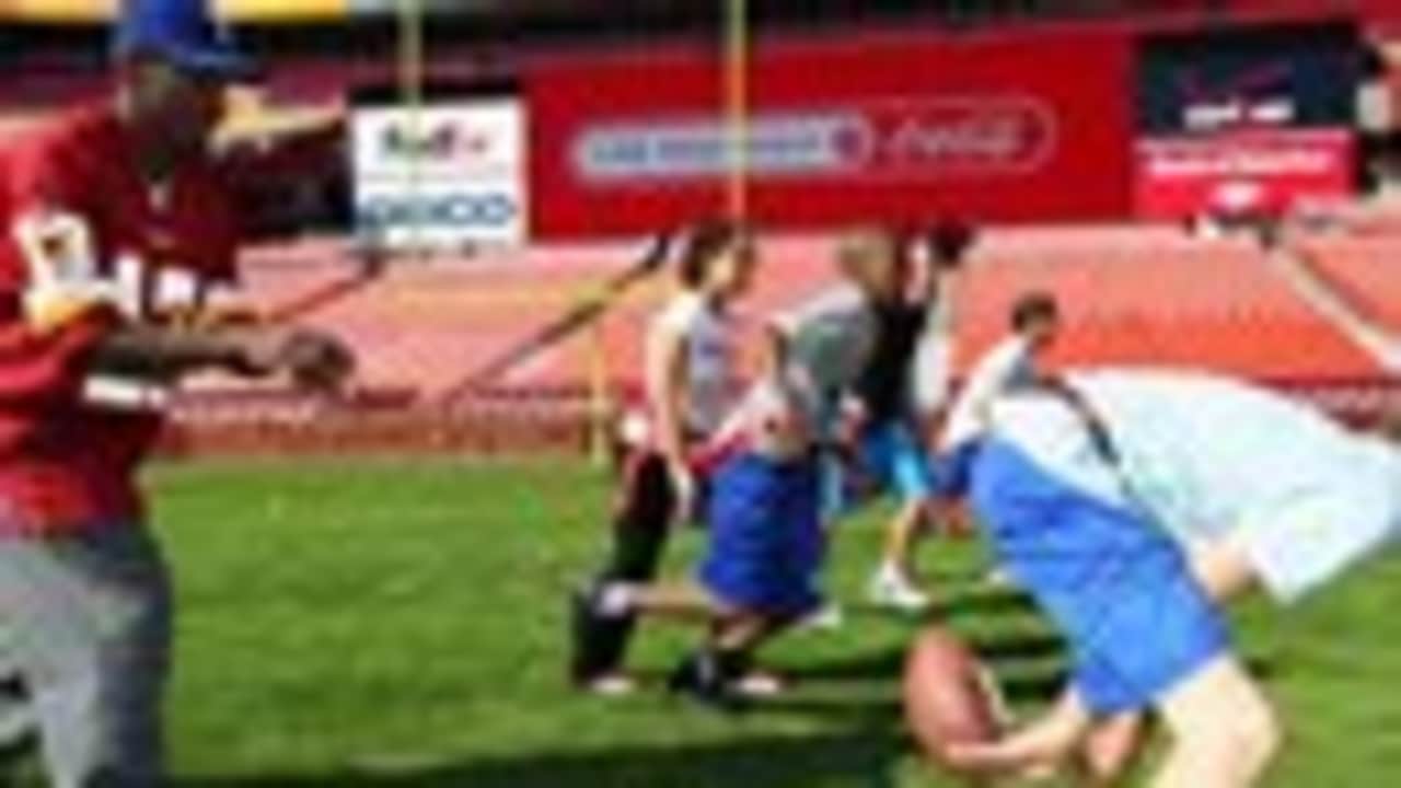 Redskins Host Flag Football Clinic For Play 60
