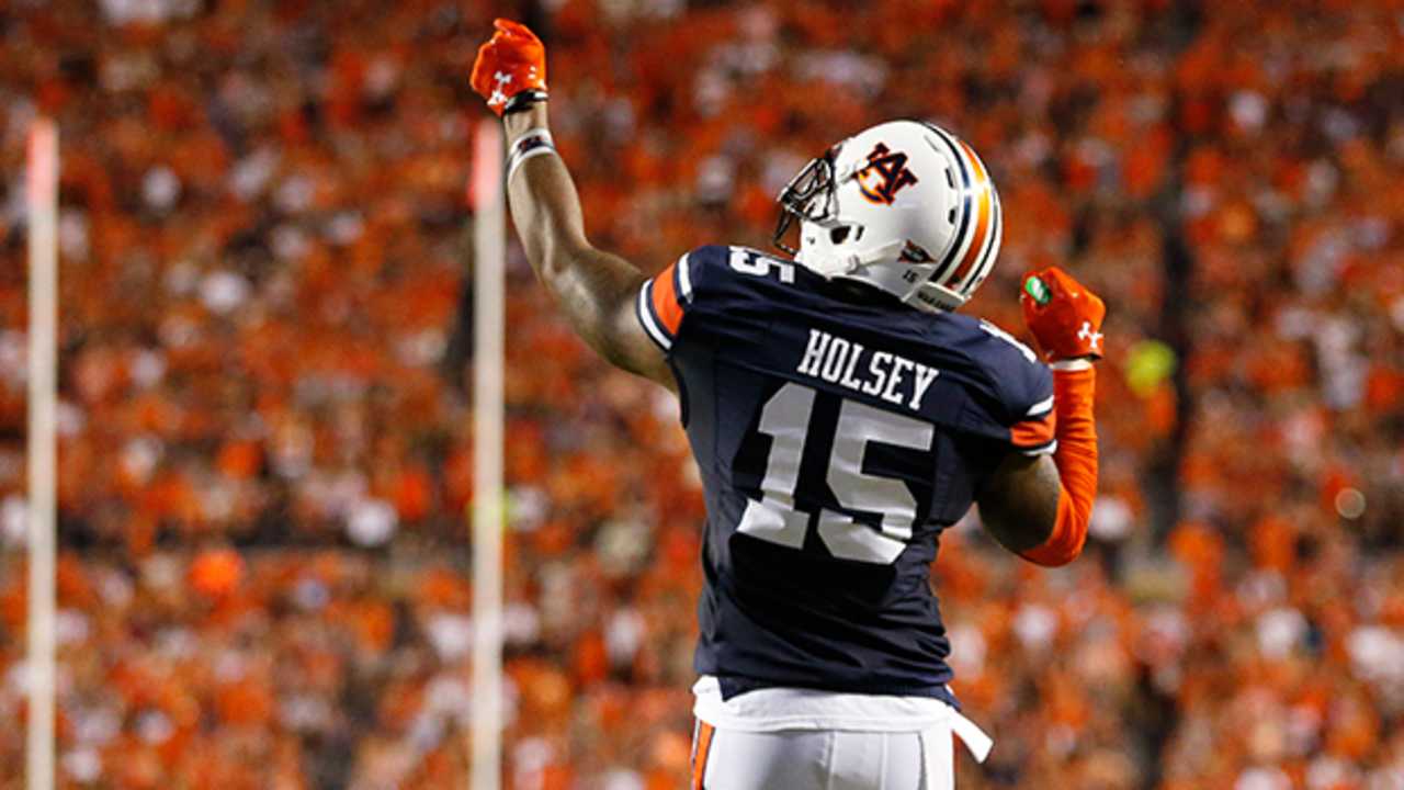 Joshua Holsey Showed When Healthy He Can Compete With The Best