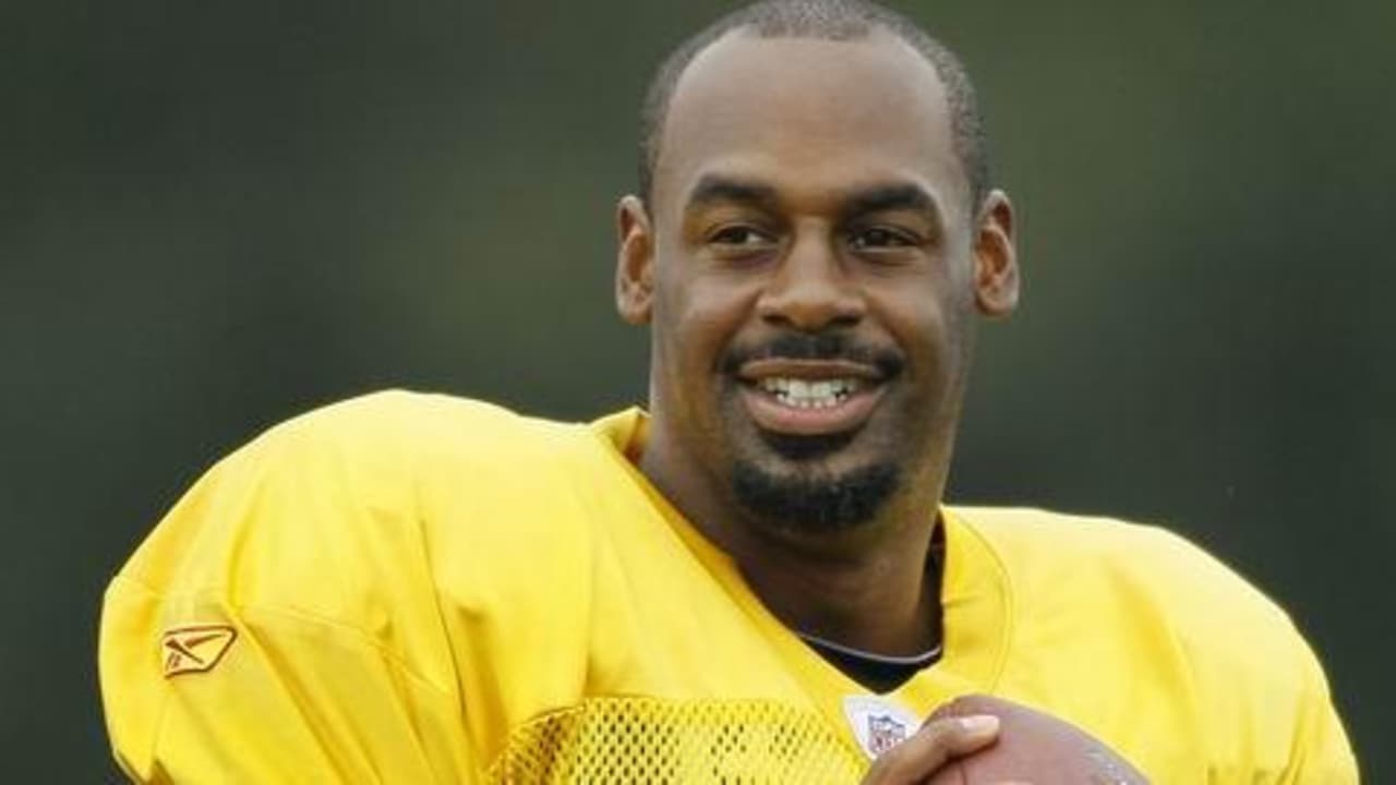 McNabb Helps Tackle Childhood Obesity In Washington, D.C. Area