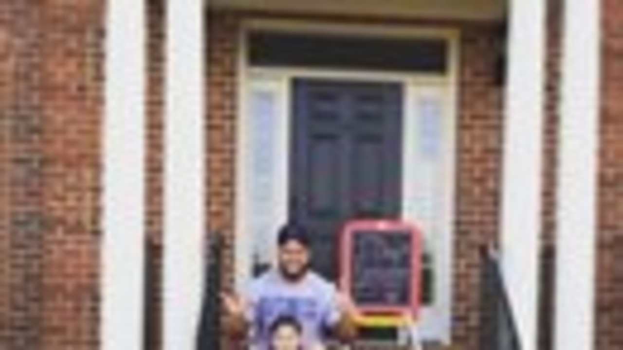 PHOTO: Stephen Paea's Daughter Heads To Kindergarten