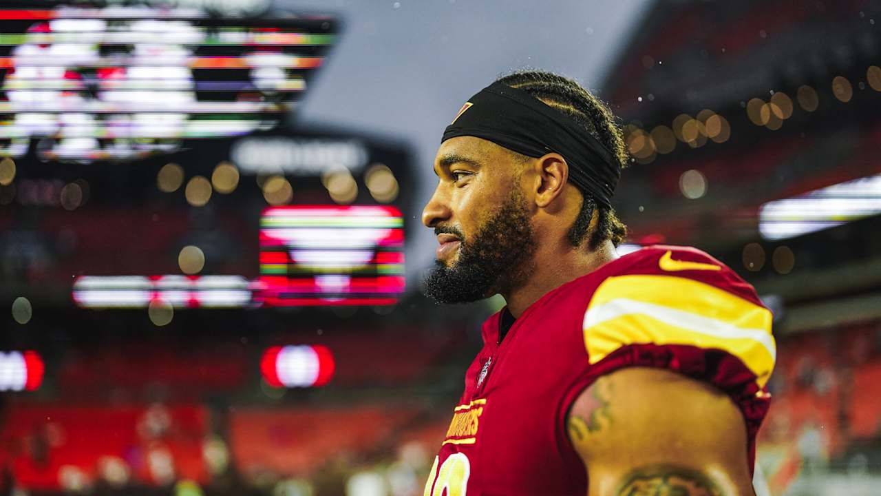 Montez Sweat drops John Kelly for goal line stand