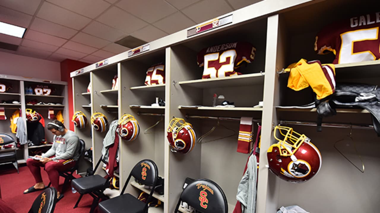 PHOTOS: Redskins Set Up Locker Room For Rams Game