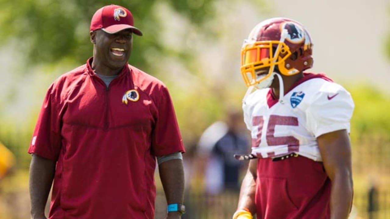 VIDEO: Running Backs Coach Randy Jordan, Wired Up