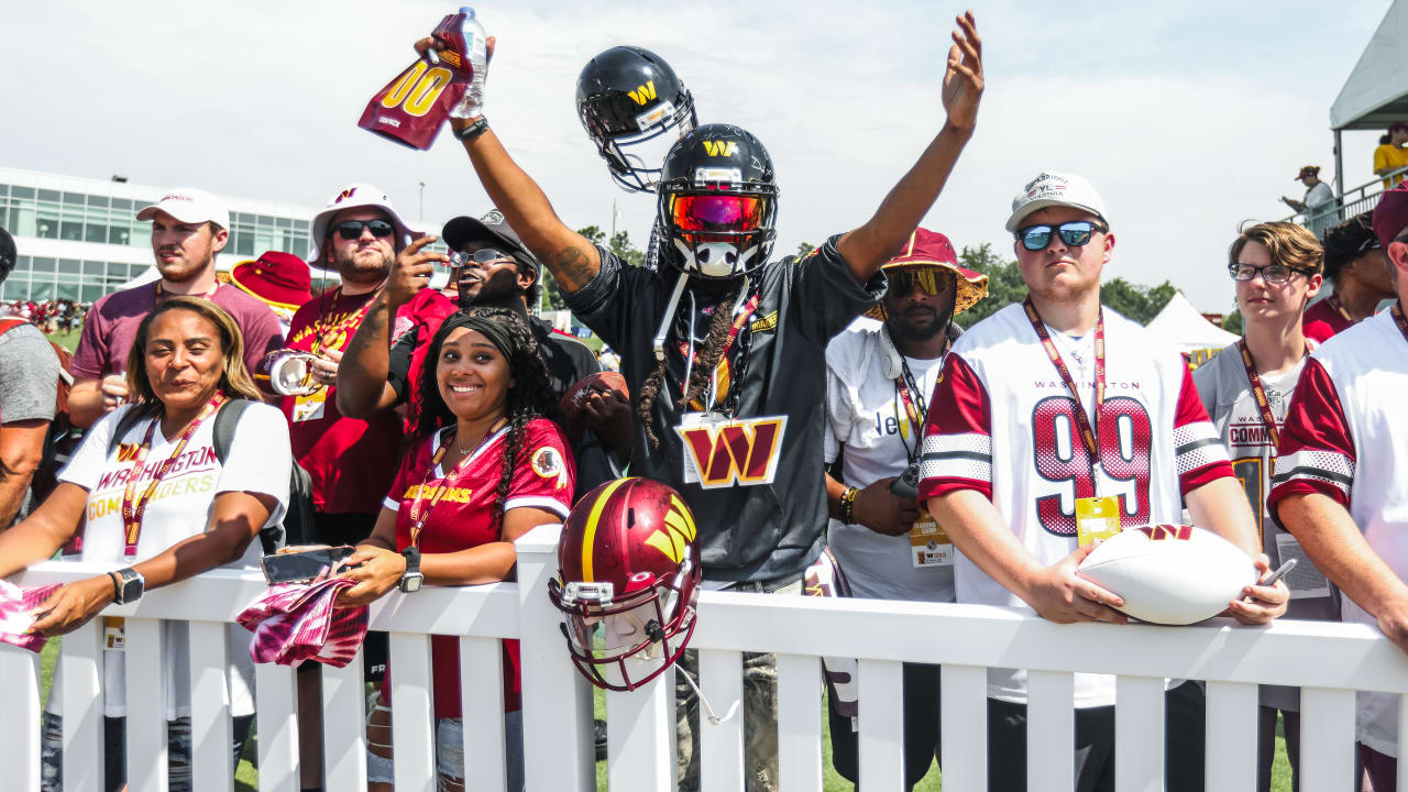 PHOTOS | Commanders fans pack the stands at training camp